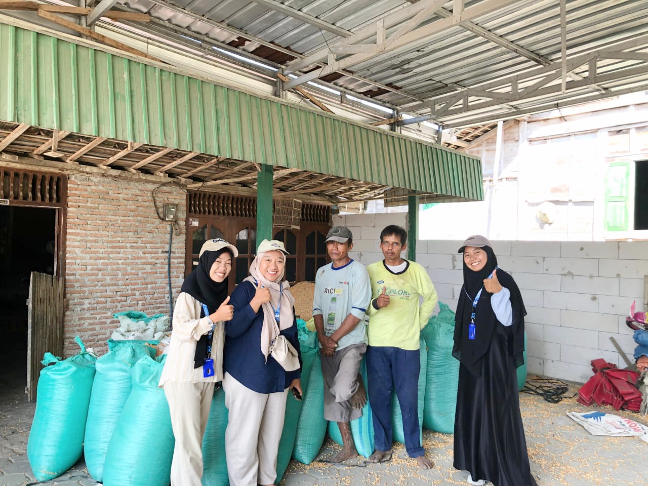Kunjungan Mahasiswa KKN STAI Muhammadiyah Blora ke Pengepul Jagung ...